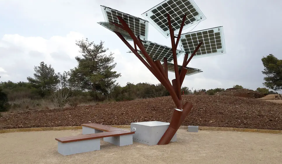 Árbol Solar: Energía Renovable Y Sostenible | Placas Solares